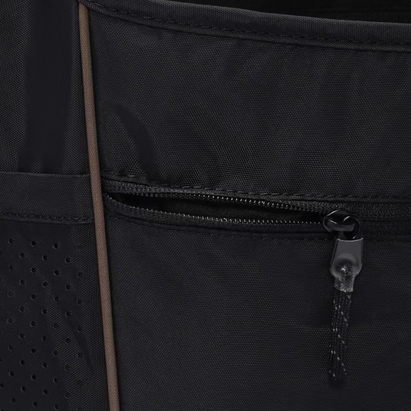 Nike | Bags | Nike Essential Messenger Bag | Poshmark